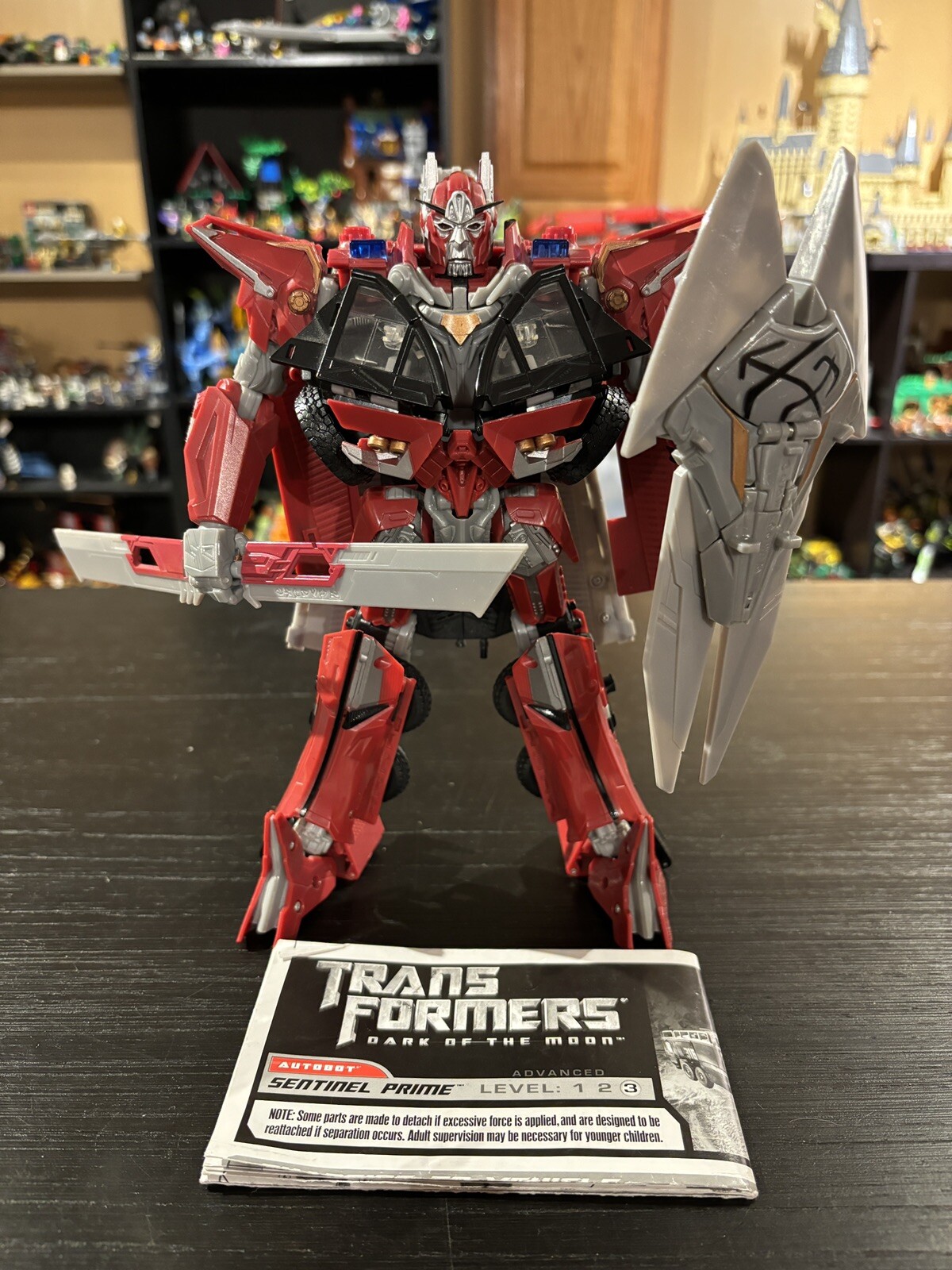 Transformers Dark of the Moon Leader Class Sentinel Prime Complete ...