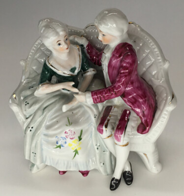 Vintage Handgemalt Porcelain Figurine. Hand Painted 5.5” X 6” X 4” | eBay