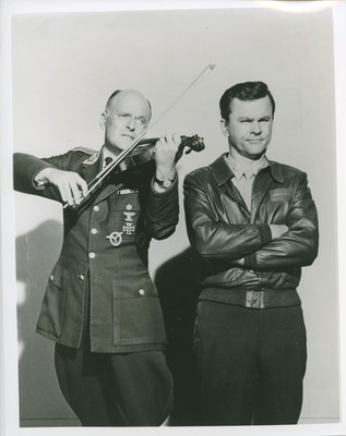 Hogan's Heroes 8x10 publicity photo Colonel Klink plays violin for Bob ...