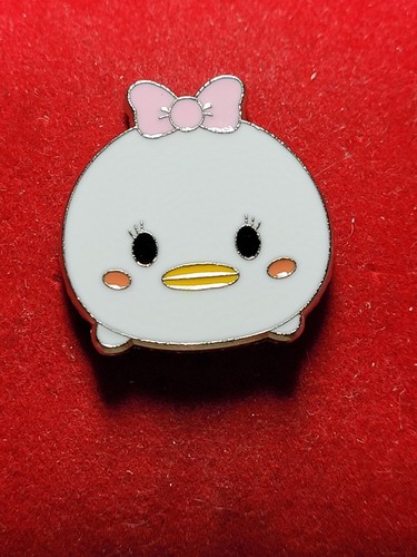 Disney Pin Trading, Tsum Tsum Mystery Pins, Daisy Duck, 2013 47F | eBay