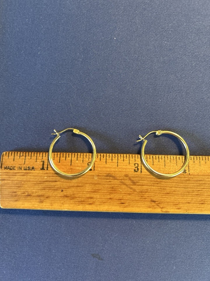 Vintage 60's 14k solid gold 1 inch hoop earrings very nice simple ...