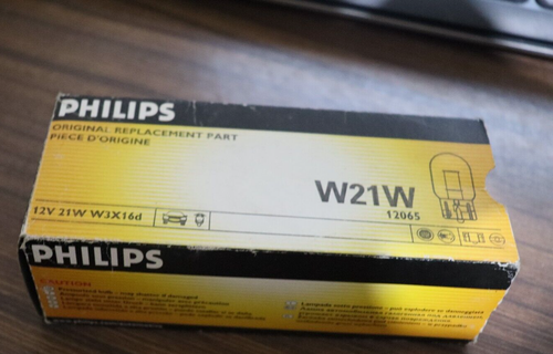 NEW PHILIPS PREMIUM GLOBE W21W PART 12065 12V 21W W3X16D BULK X10 ...