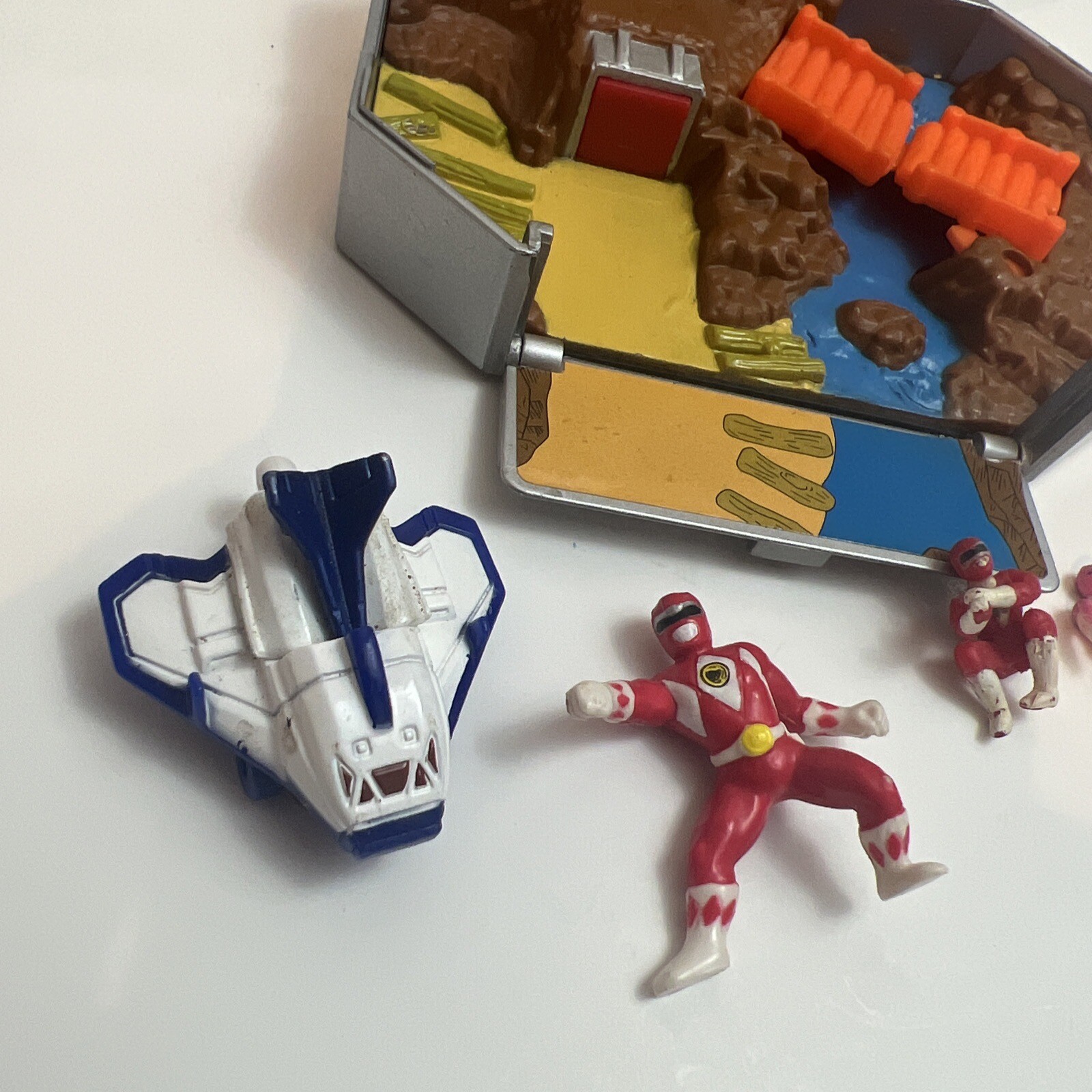 1995 MMPR Mighty Morphin Power Rangers Micro Morpher Playset, Yellow ...
