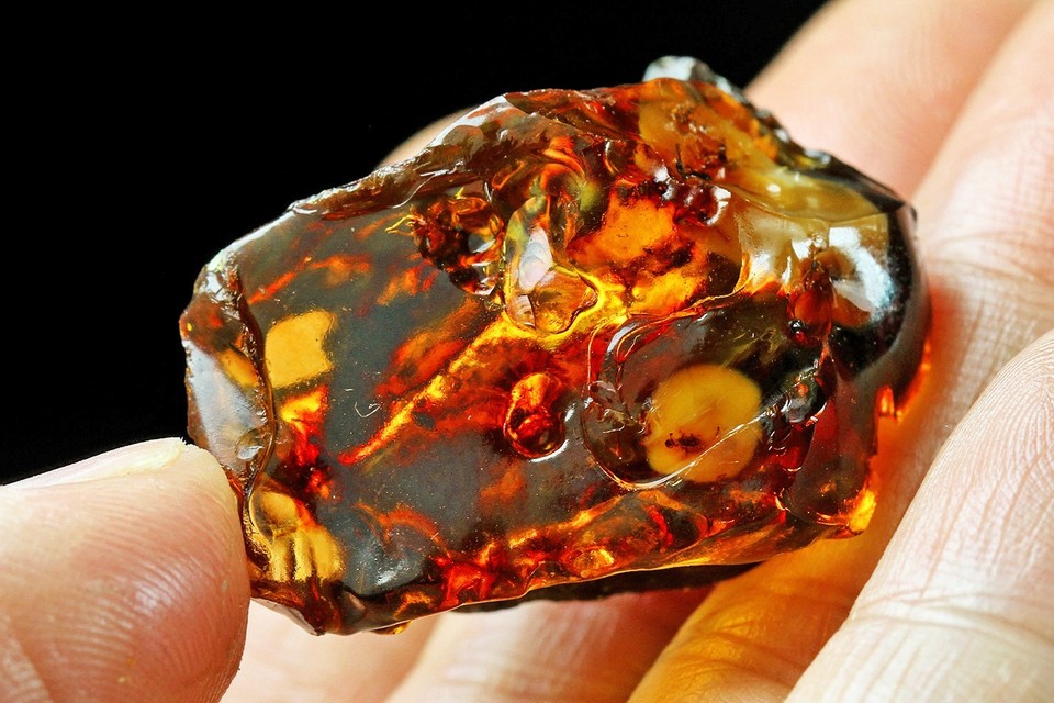 32Ct African Blood Red Amber Specimen Facet Rough UYMX22 | eBay UK