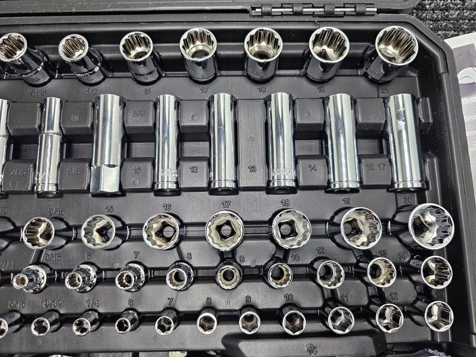 Mechanic Tool 213-Piece Durable Socket Wrench Metric Household Hand ...