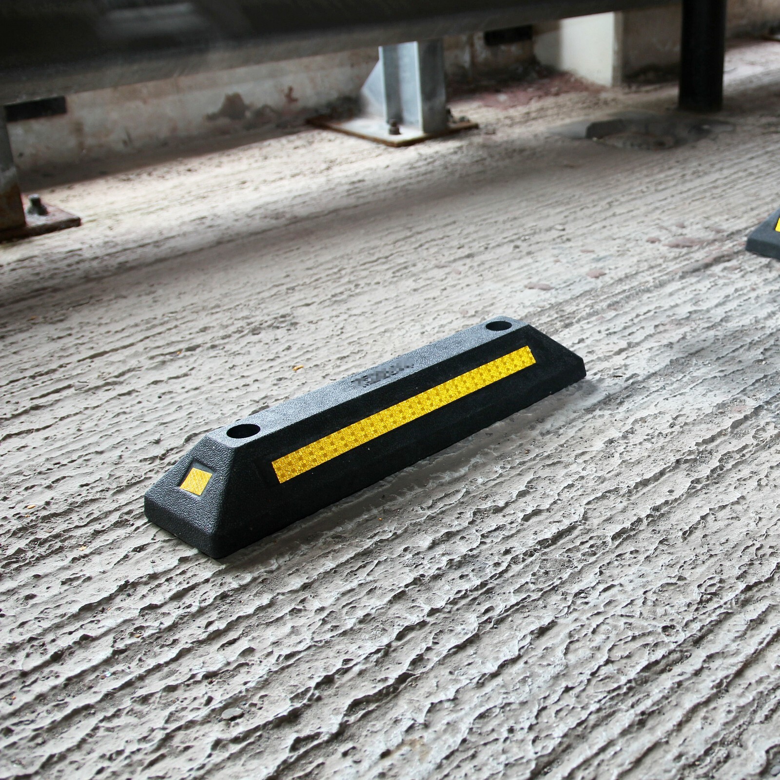 A Pair of Car Driveway Garage Parking Rubber Wheel Stopper Stop Block ...