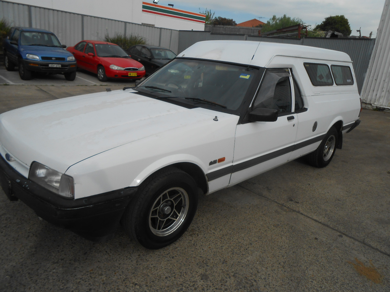 1995 Ford XG Panel Van LH Head Light S/N# V6467 BH3068 | eBay Australia