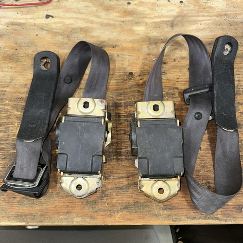 99-02 Camaro Z28 Front Seat Belt Retractors Set Aa7303 | eBay