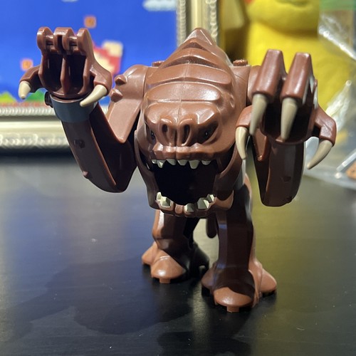 LEGO STAR WARS ORIGINAL RANCOR PIT FIGURE FROM SET 75005 **Missing ...