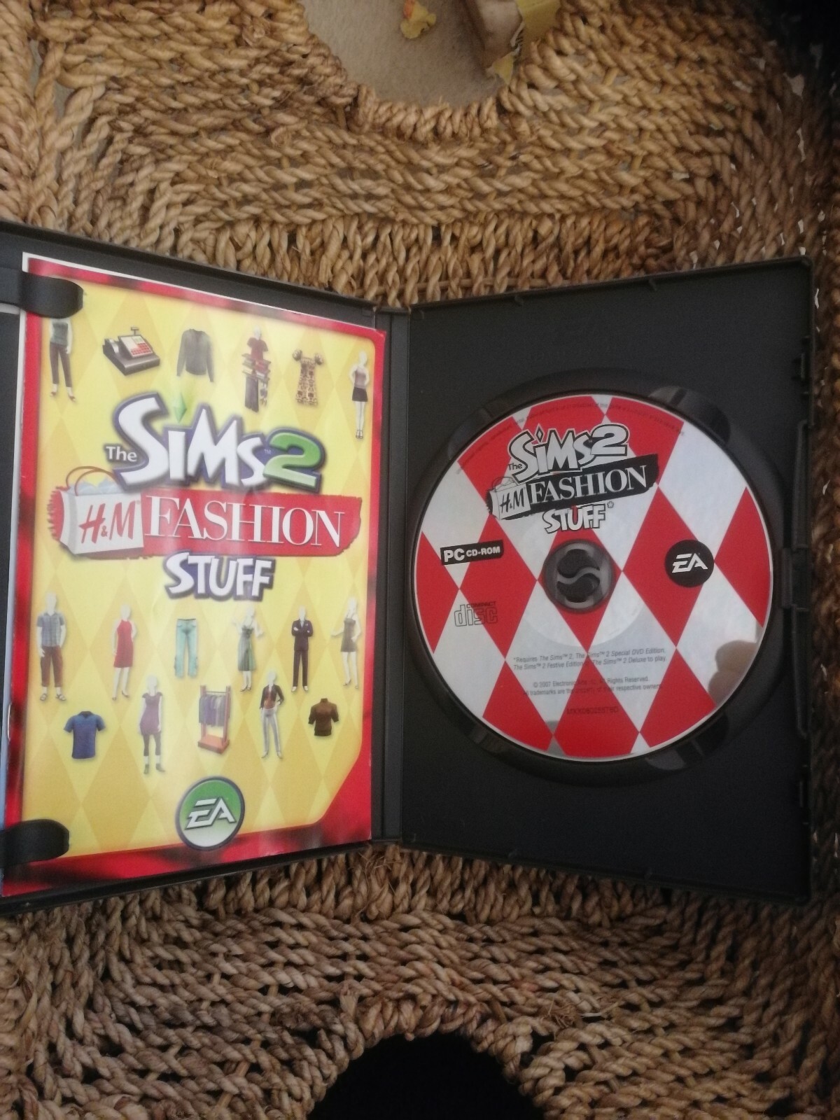 The Sims 2 H&M Fashion Stuff PC Rom | eBay