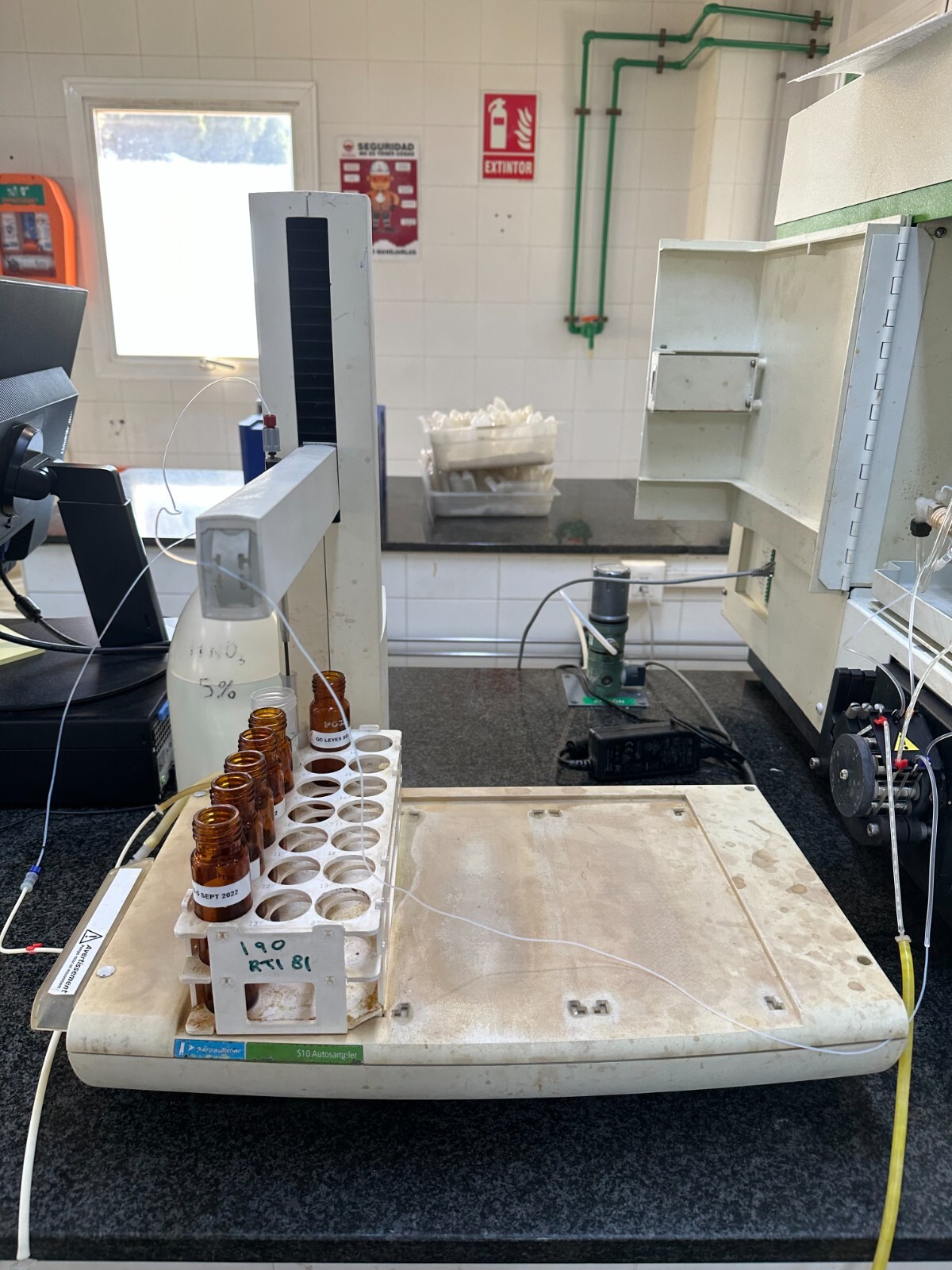 Perkin Elmer Optima 8300 ICP-OES Optical Emission Spectrometer N0780014 ...