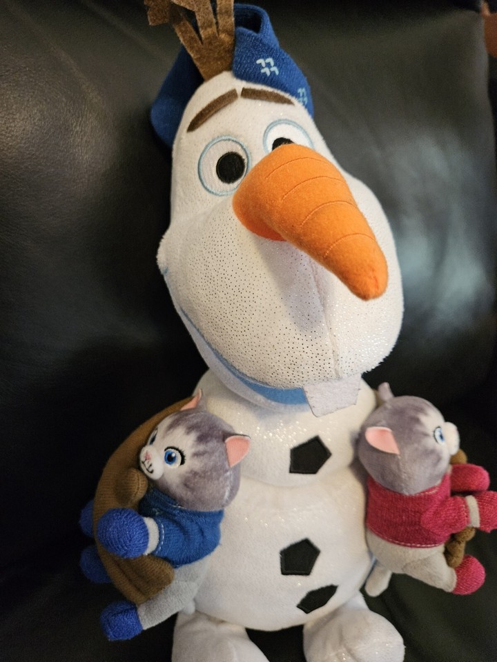 Disney Frozen 2017 Snuggle and Sing Olaf Plush Doll Toy Sings & Sways ...