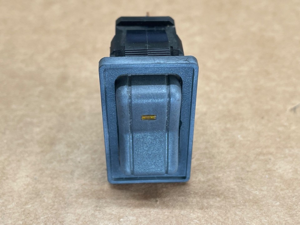 8956000025 Jeep XJ Cherokee OEM FOG LIGHT SWITCH 1984-1996 Comanche MJ ...