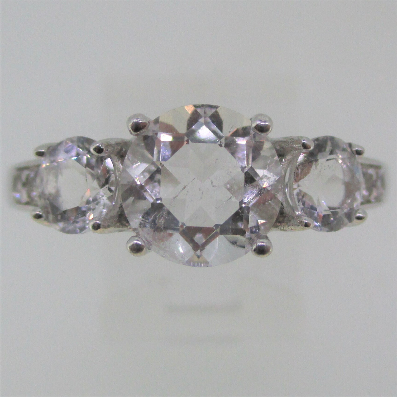 Seven Round CZ Stones Varying in Size Sterling Silver… - Gem