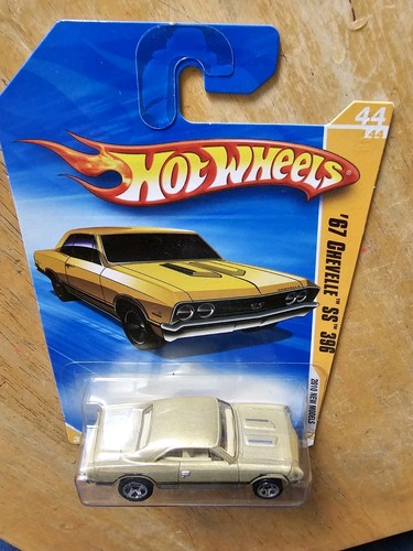 Hot Wheels ‘67 Chevelle SS 396, Metallic Gold; 2010 New Models Series ...