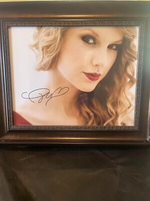Taylor Swift autographed photo 11x14 framed and certified. Was signed ...