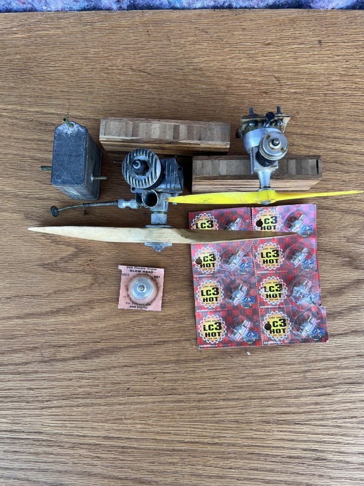 Vintage RC Glow Plug Engines With Props, 8 Glow Plugs & 1 Cyl Head. Cox ...