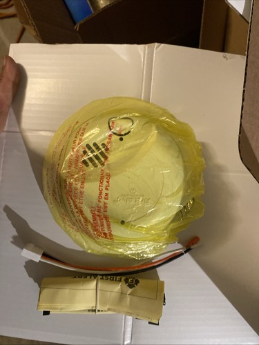 BRK CAT.9120B Smoke Detector SMOKE ALARMA CPOWEREDw/ Battery Back-up ...