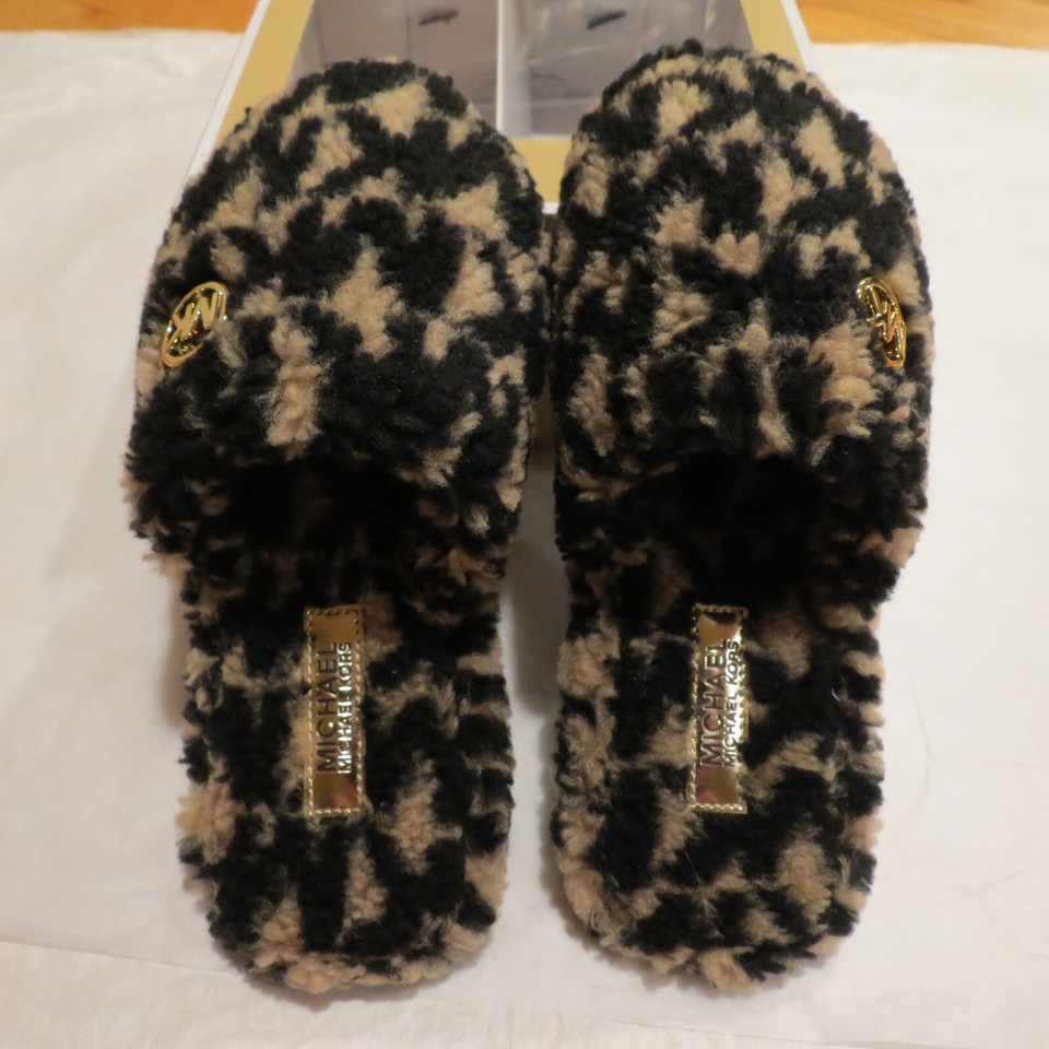 Michael Kors Alexis Closed Toe MK Jacquard Faux Sherpa Slippers 7 ...