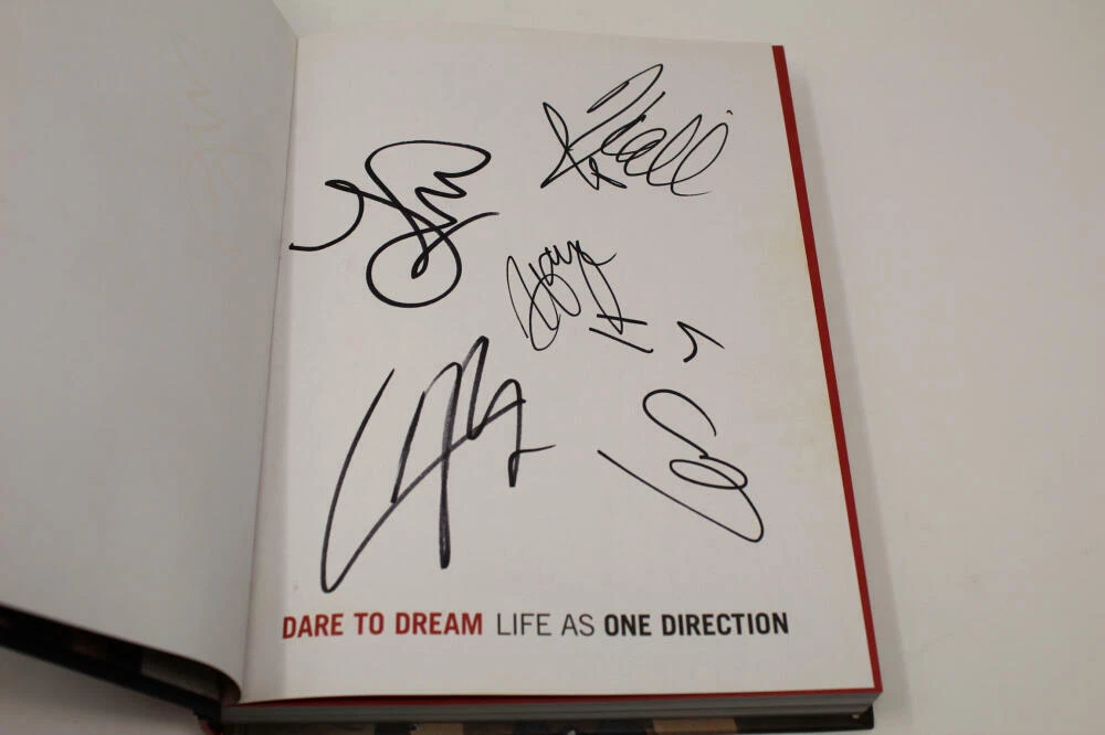 One Direction Signatures Zayn