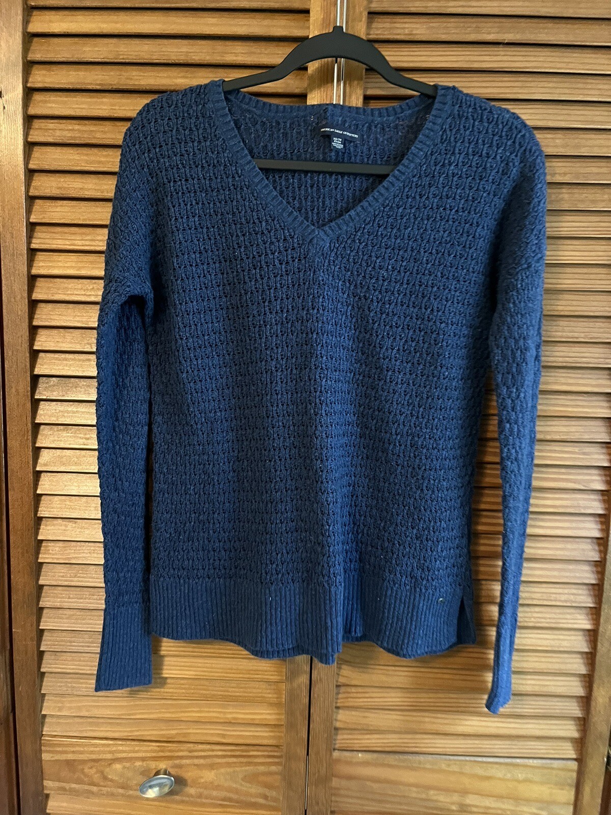 American Eagle Outfitters Blue Long Sleeve V-Neck Sweater Size XS ...