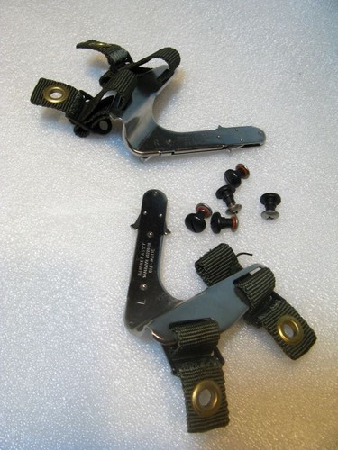 MBU-12/p OXYGEN MASK J BAYONETS with EARLY GREEN STRAPS & ATTACHING ...