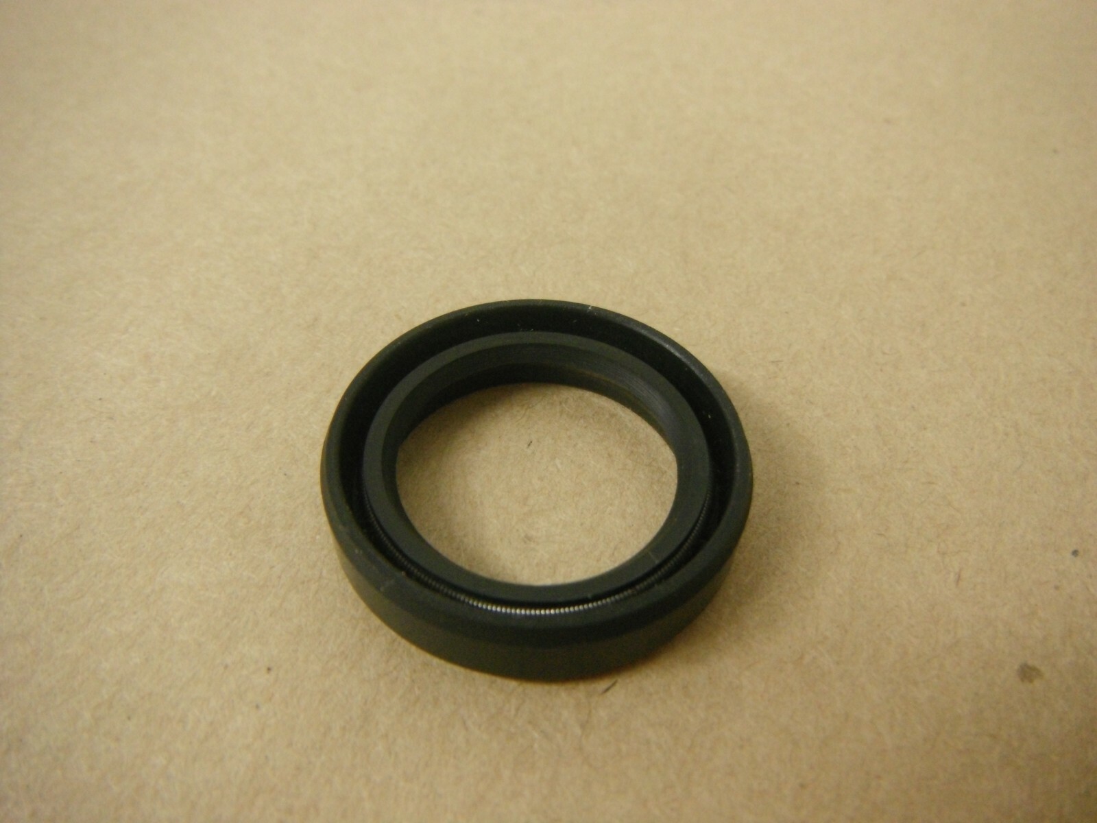 KOK 0202C SINGLE LIP OIL SEAL W/ SPRING 20X28X6 | eBay