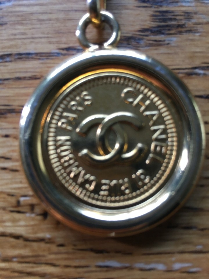 Chanel Classic Three Row Gold Chain Belt with Chanel rue Cambon Paris ...