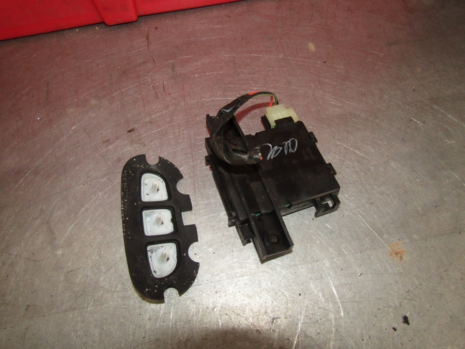 2002-2007 Buick Rendezvous OEM homelink transmitter module w/ button ...