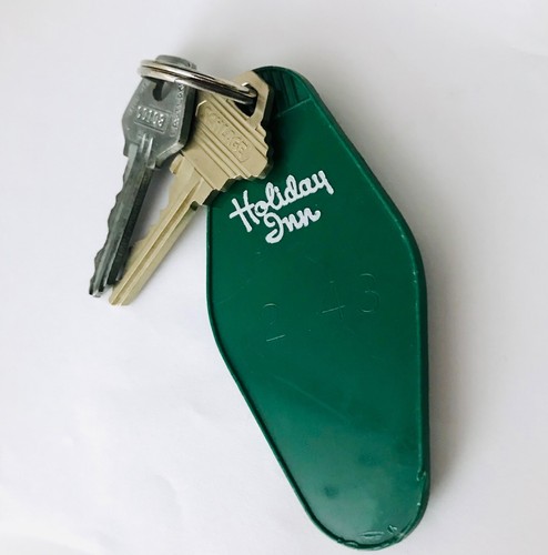 Vintage Holiday Inn Hotel Keys & Fob Classic Green #243 Etched No ...