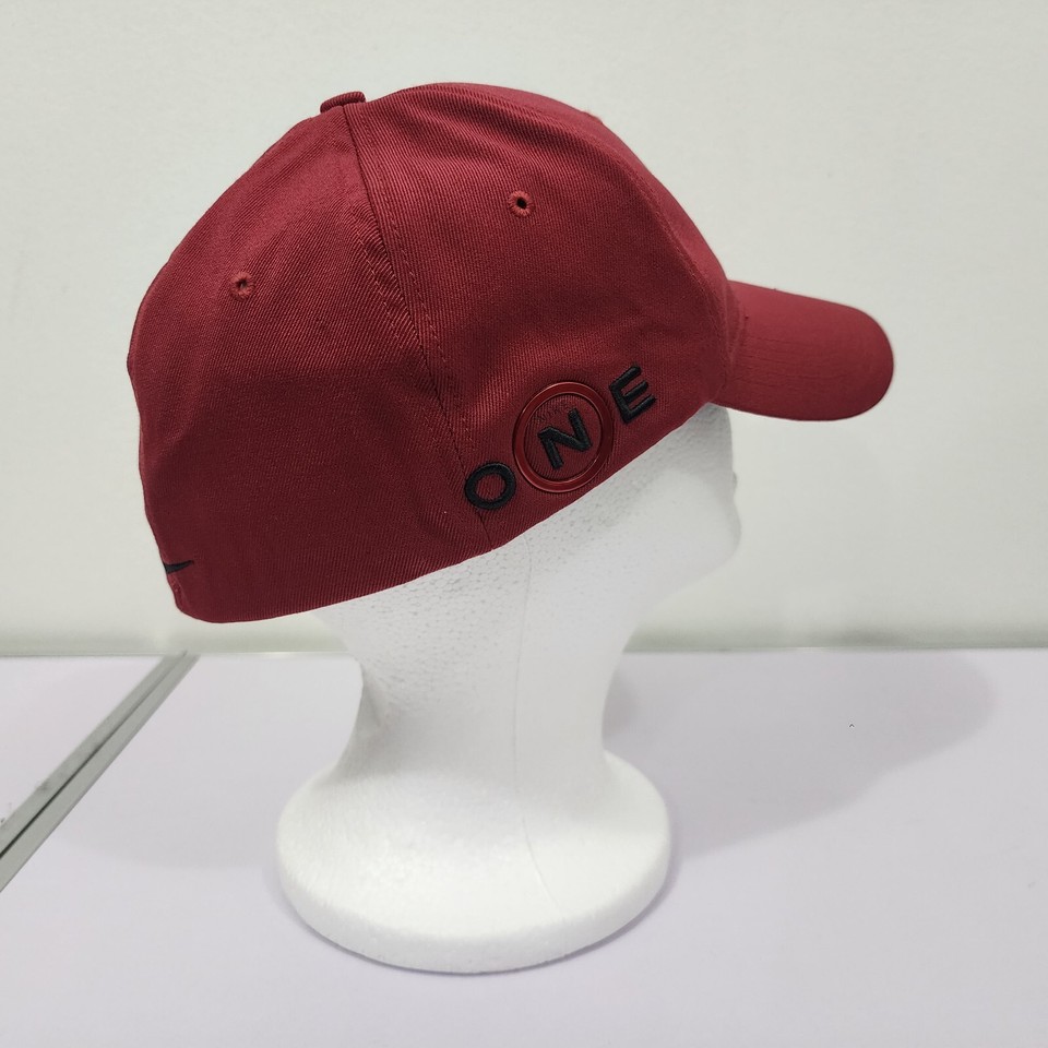 Tiger Woods Hat Cap Mens L/XL Fitted Red VR One Collection Golf 319961-677 | eBay
