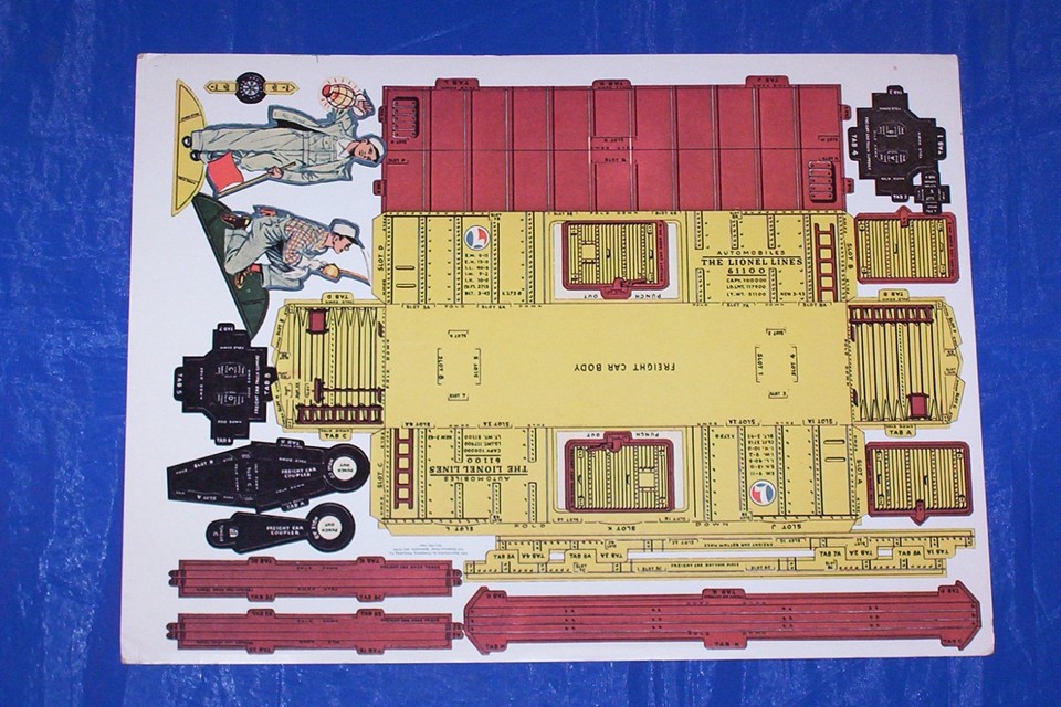 LIONEL PAPER TRAIN Engine Tender Box Car Caboose Greenberg Book Repro ...