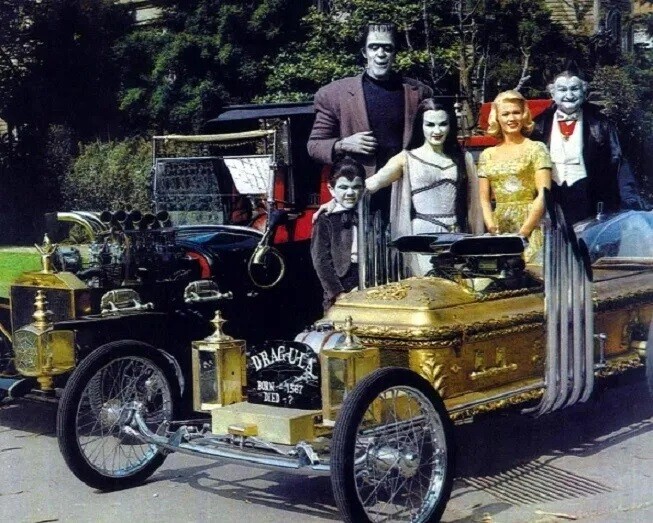The Munsters Cast, The Koach & Dragula Hot Rod Classic Tv Show 8x10 ...