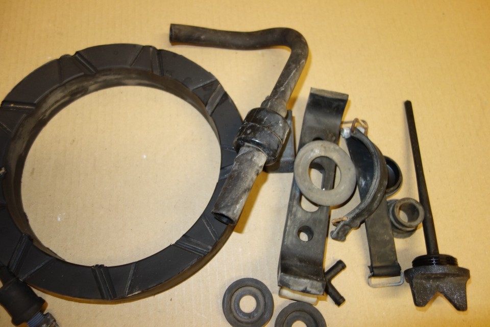 Yamaha XTZ660 xtz 660 Tenere 3YF 1991 various rubber parts body frame ...