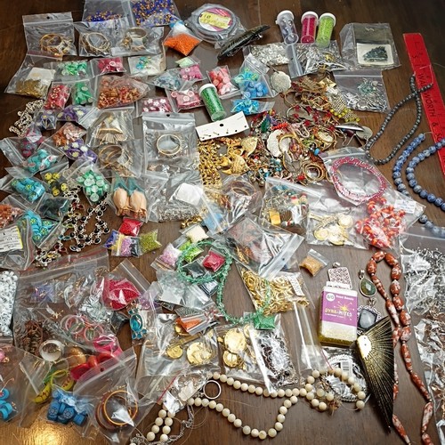 Massive Vintage Huge Bead And Random Jewelry Making Supplies Soup ...
