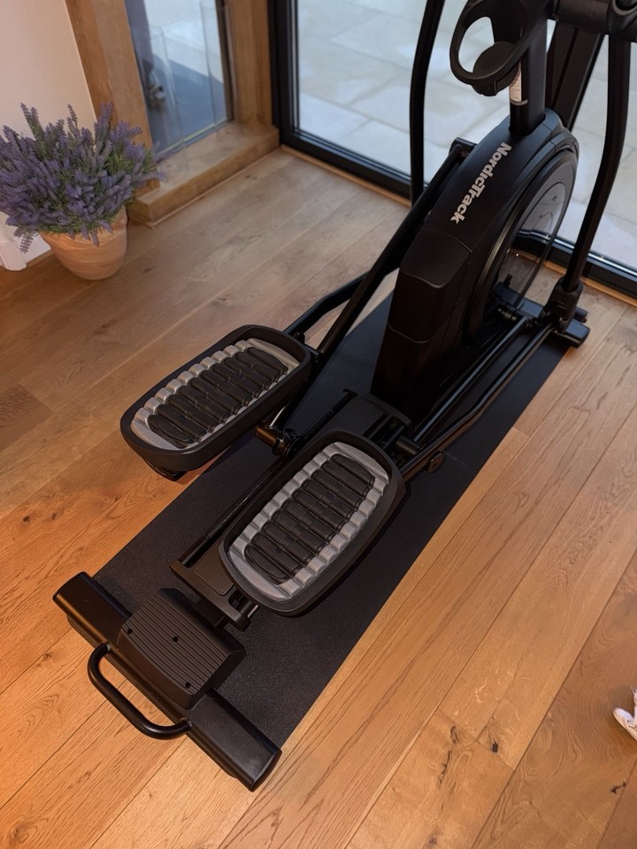 NordicTrack Airglide LE Elliptical Cross Trainer Home Gym Cardio ...