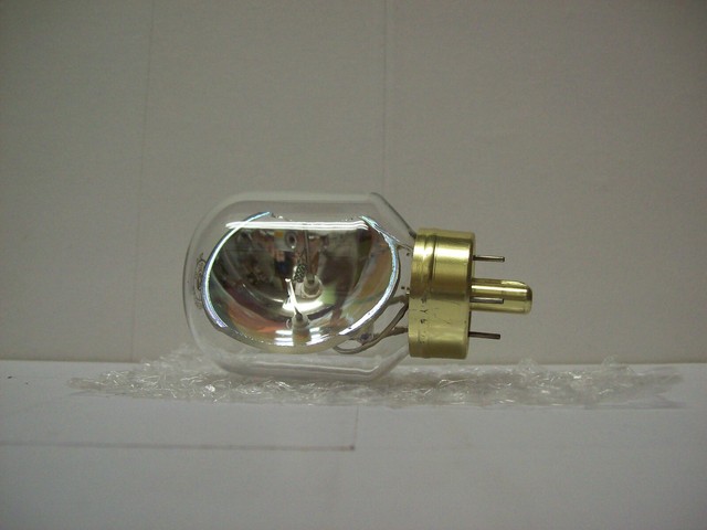 DLS (DLG-DHX) Projector Projection Lamp Bulb 150W 22V APOLLO AVG. 10-HR ...