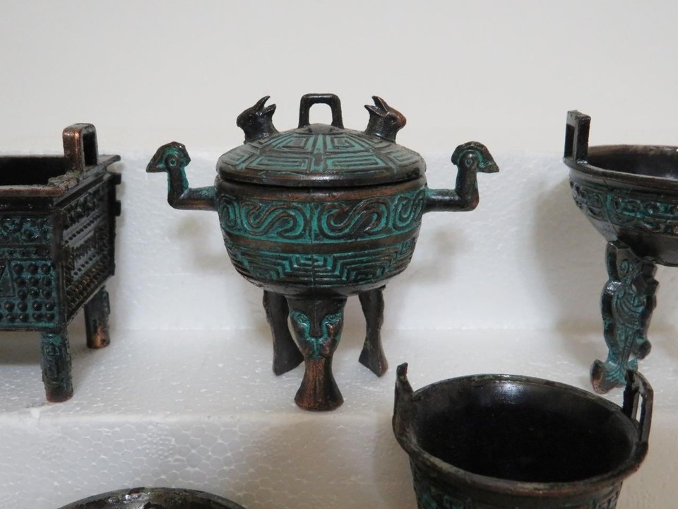 5 pc. Chinese Ding Vessel Lot Faux Bronze Style Censor Cooking Tripod ...