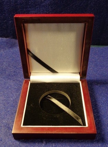 Wooden Coin Presentation Display Box for Coin Capsules Air-Tite Model H ...