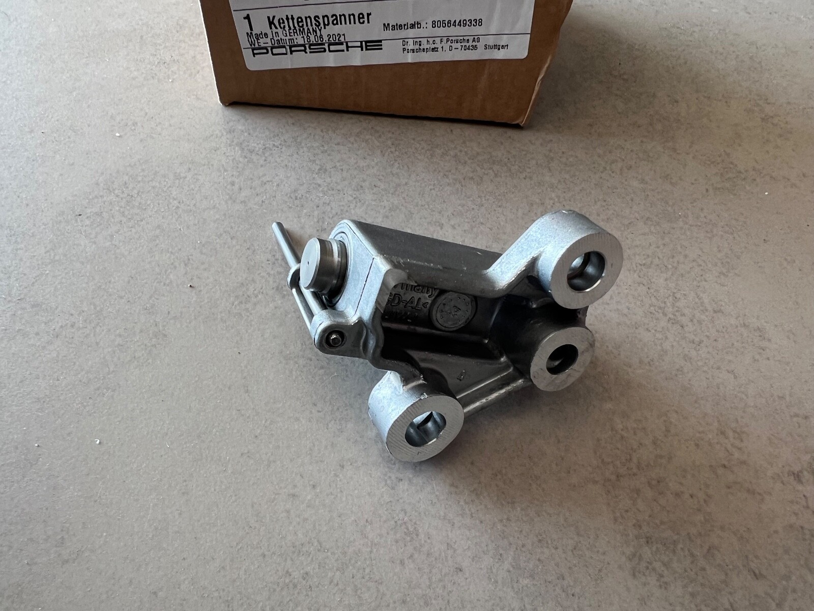 PORSCHE CAYENNE 92A ENGINE CHAIN TENSIONER 95810546713 059109467AL ...