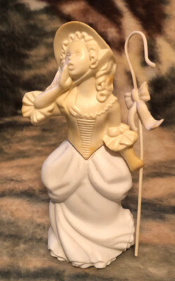 Vintage Avon Fashion Figurine Victorian Little Bo Peep collectable ...