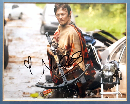 NORMAN REEDUS Autograph THE WALKING DEAD Daryl Dixon Photo ~ Signed ...