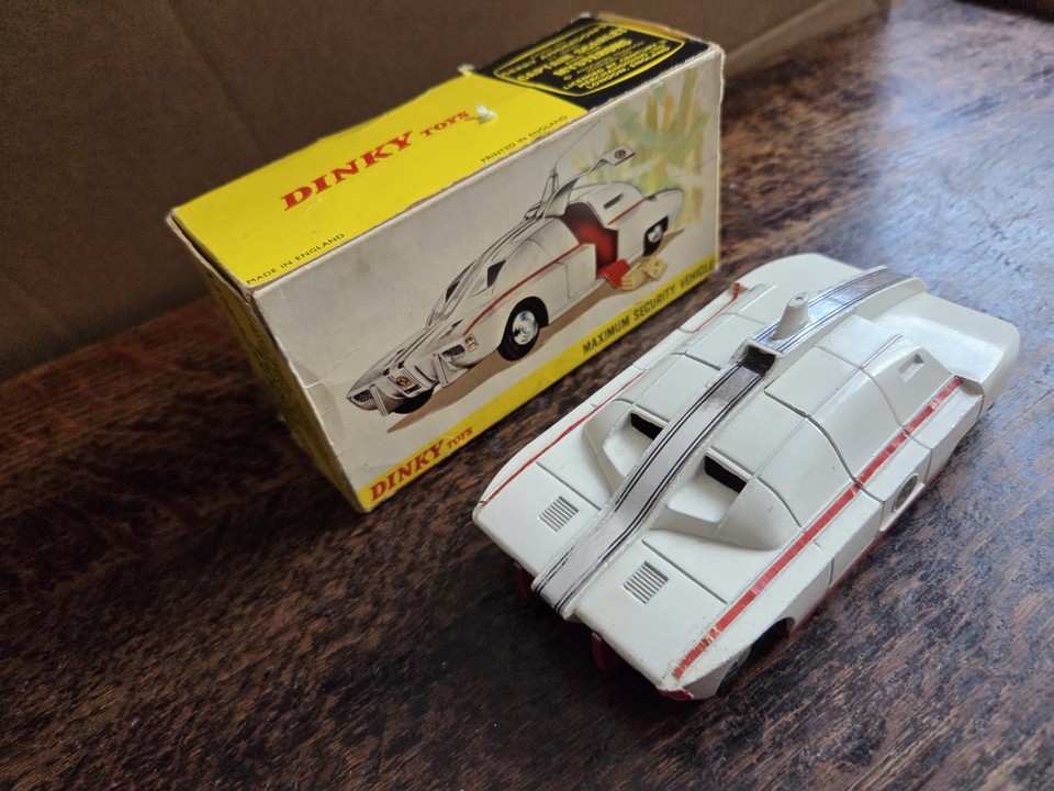 VINTAGE DINKY TOYS 105 CAPTAIN SCARLET MAXIMUM SECURITY VEHICLE WITH ...