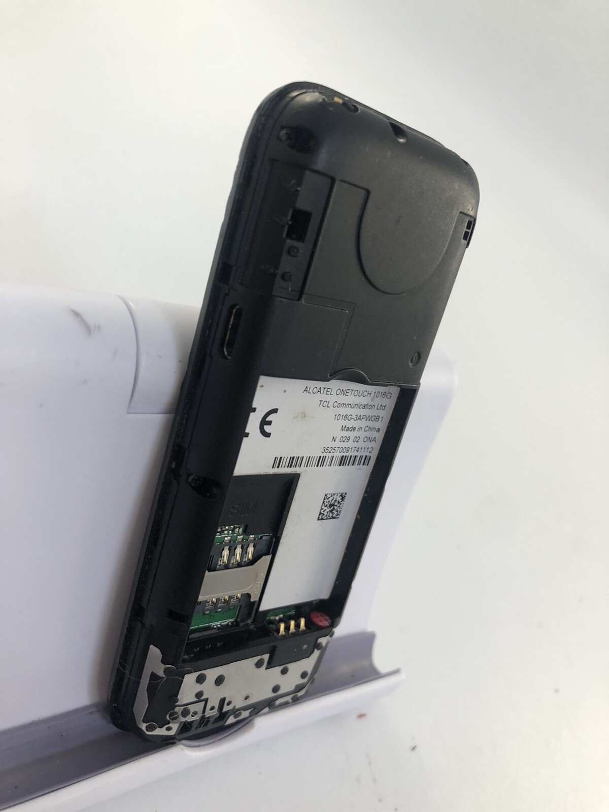 Alcatel OneTouch 1016G Black Unlocked Network Mobile Phone Cracked ...