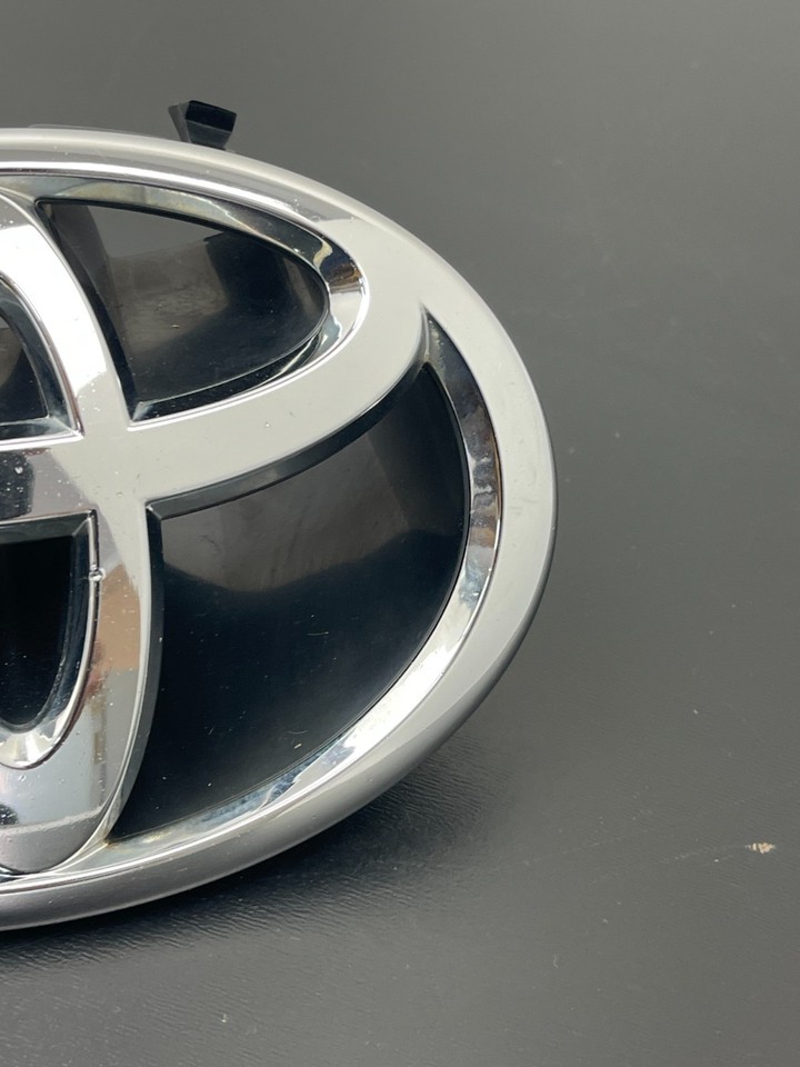 2006 - 2010 Toyota Sienna Front Chrome Emblem Script Badge Logo Symbol ...