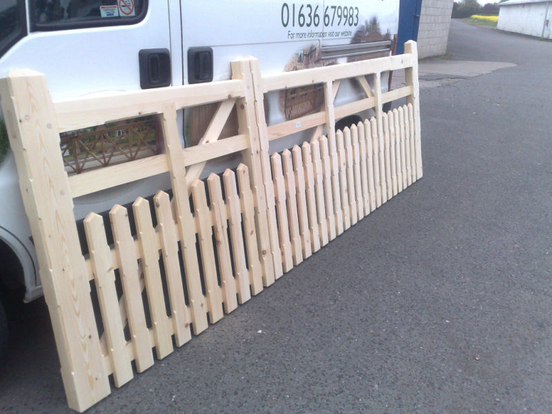 Wooden half paling, drive entrance gates 6ft each or made to measure ...
