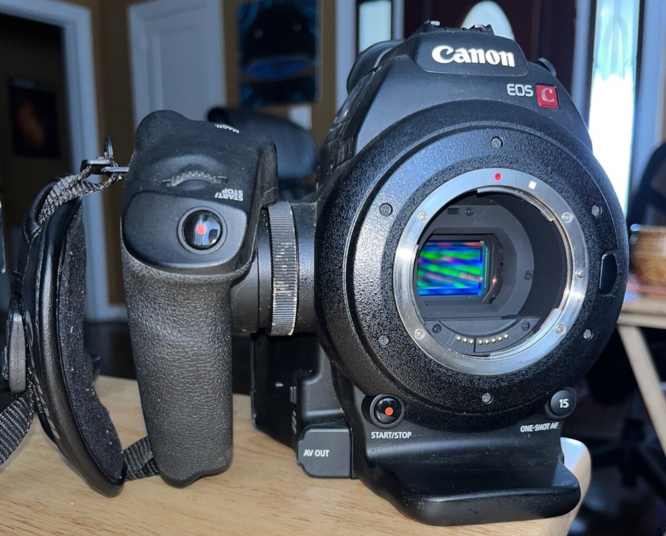 Canon EOS C100 Cinema Camcorder Body - EF Lens Mount 13803147926| eBay