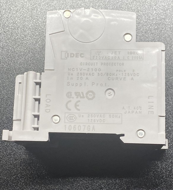 IDEC Nc1v-2100 2a 2 Pole Nc1v-21 Ac/dc 220 VAC Circuit Protector for ...