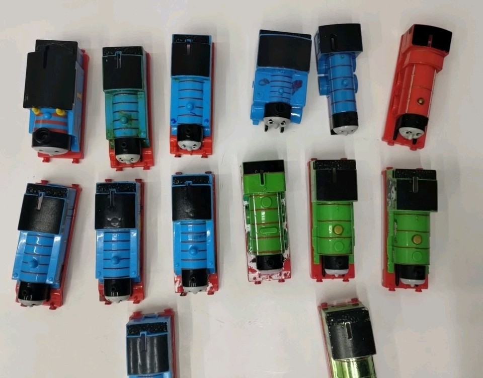 Lot Of 14 Thomas & Friends Motorized Train Car Body Shells 2013+ Percy ...