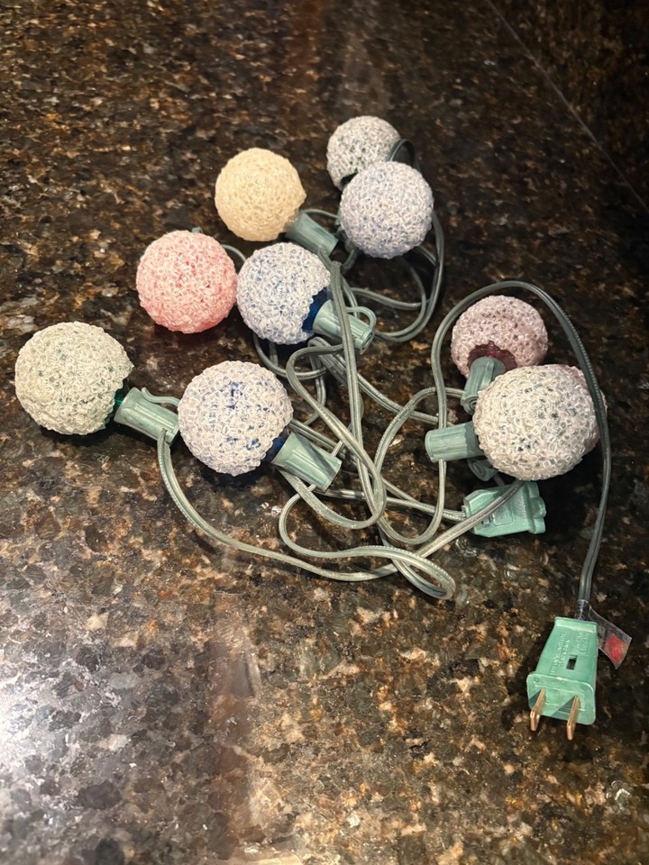 4 STRINGS OF ICE FROSTED SUGAR ROUND SNOWBALL CHRISTMAS LIGHT BULBS ...